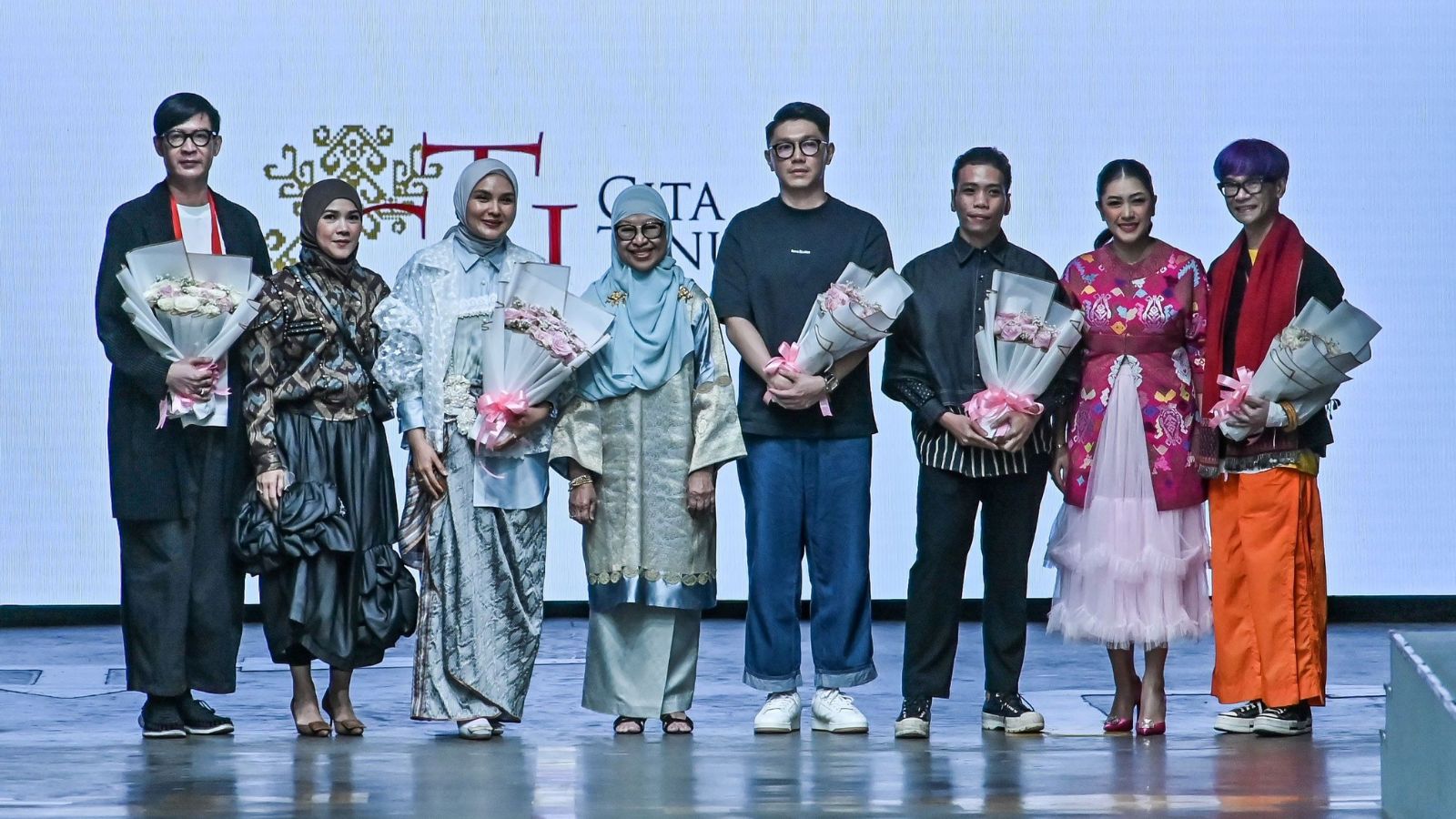 Rancangan Etnik Modern untuk Jalinan Lungsi Pakan 2023 - Kirani
