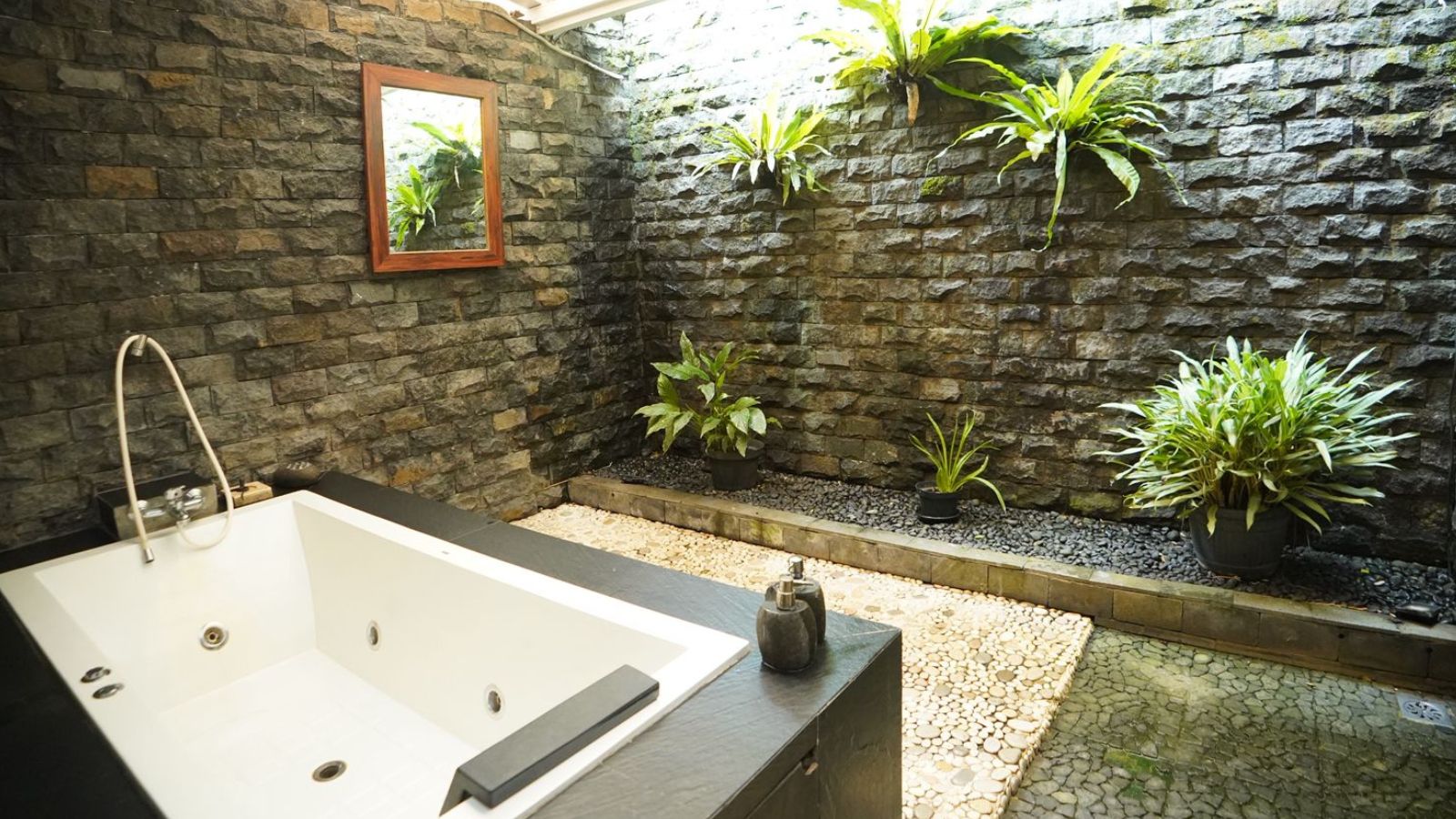 Aurora Spa Tawarkan Spa Dengan Nuansa Alami - Kirani
